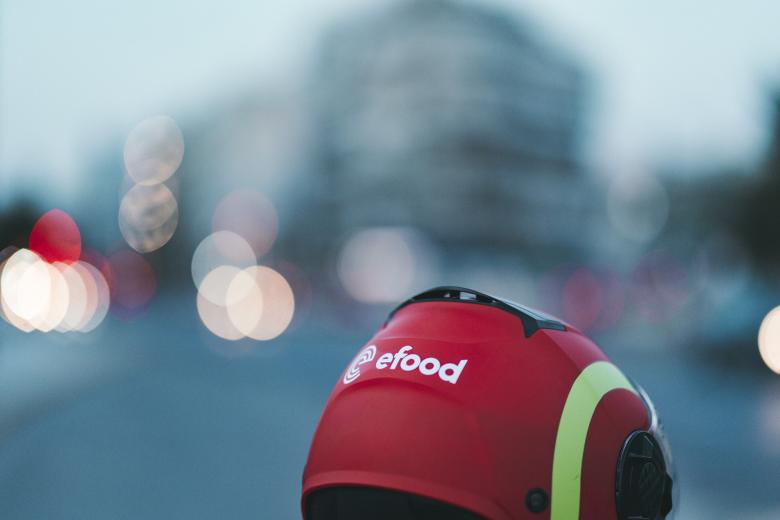 Οι διανομείς του efood αξιολογούν θετικά τη συνεργασία τους με την ...